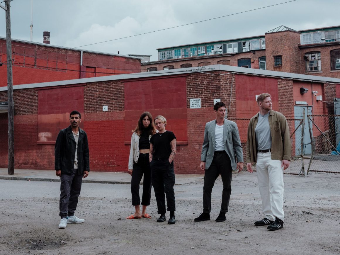 The Legacy of Annik Honoré: Why Les Disques Du Crépuscule and Factory ...