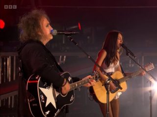 Oliva Rodrigo Brings out Robert Smith for Surprise Performance of Cure ...