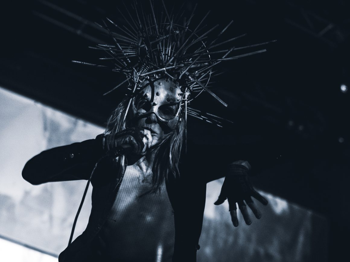 An Introduction to Post-Soviet Post-Punk with Ploho and Molchat Doma ...