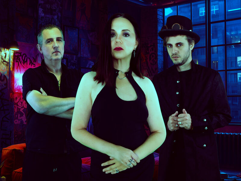 Vandal Moon Glow in Phosphor Nostalgia with Their Video for "Computer ...