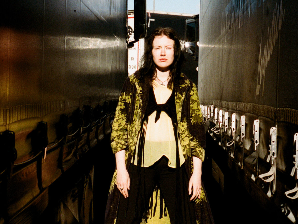 An Introduction to Post-Soviet Post-Punk with Ploho and Molchat Doma ...